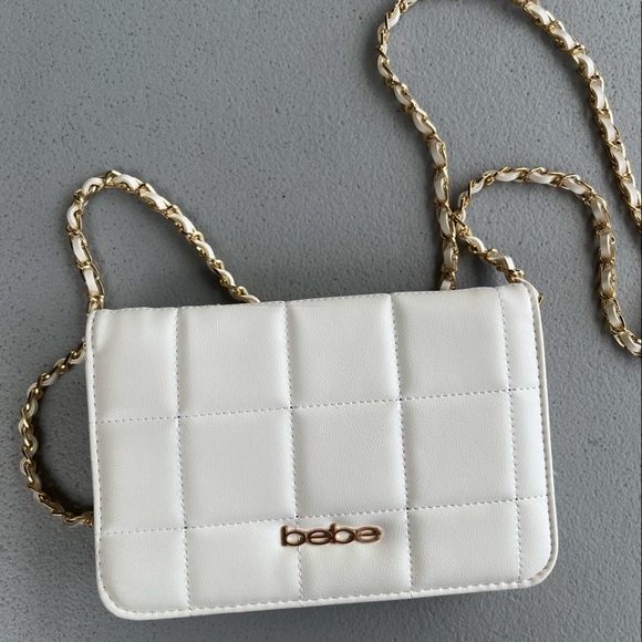 bebe | Bags | Bebe Chica White Crossbody Bag | Poshmark